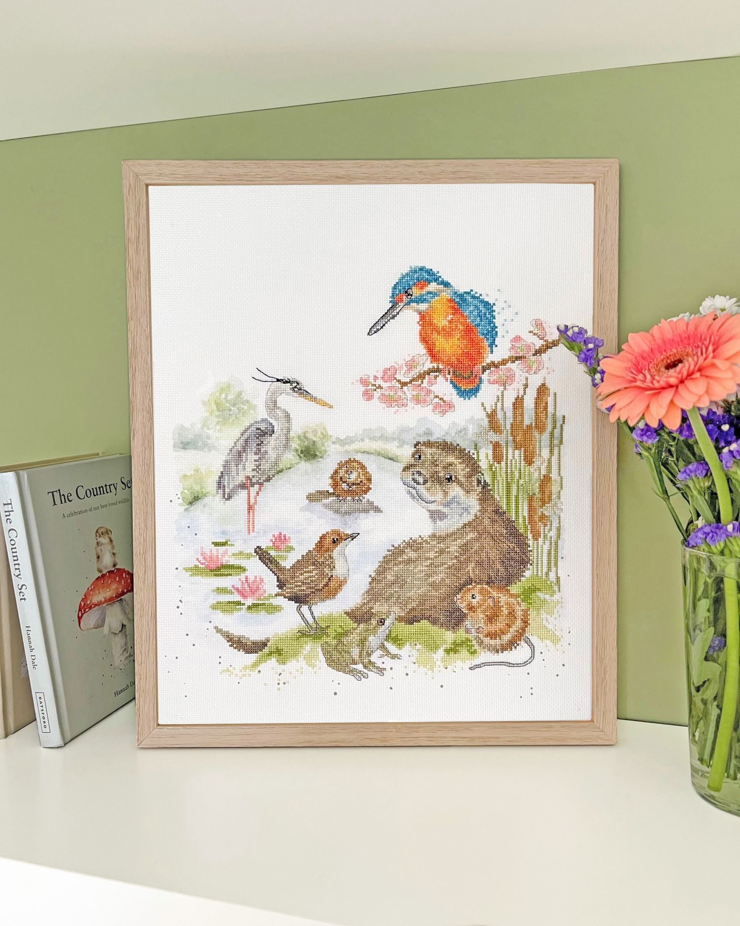 Bothy Threads Hannah Dale The Water's Edge XHD148 borduren (pakket ...